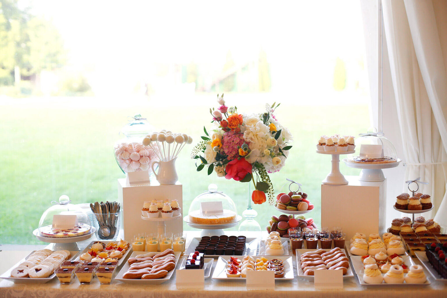 By a Pro: Dessert Table Layout Tips by a Professional Planner