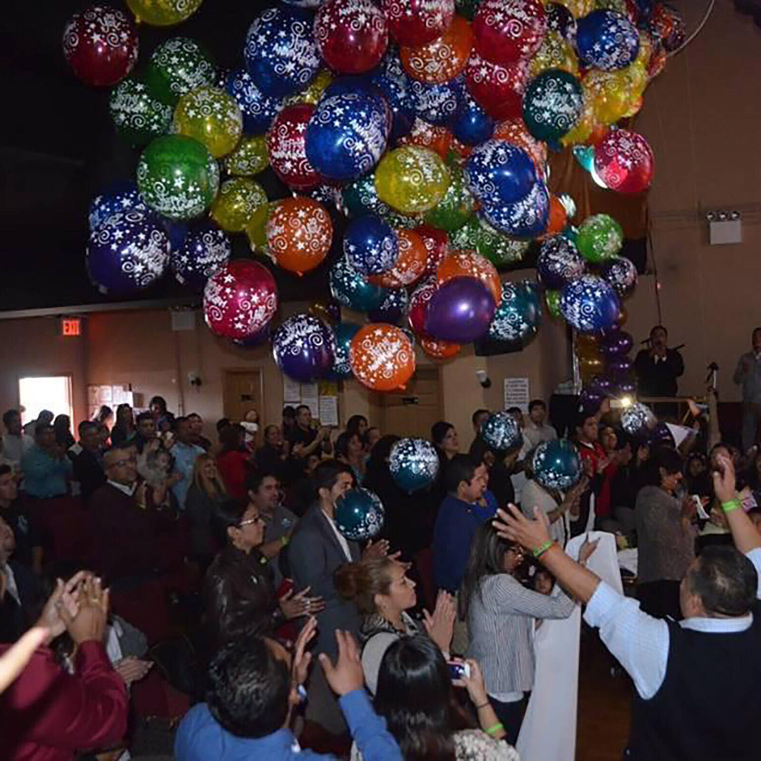 Fun Facts Filled Balloons | Party Ideas by a Pro