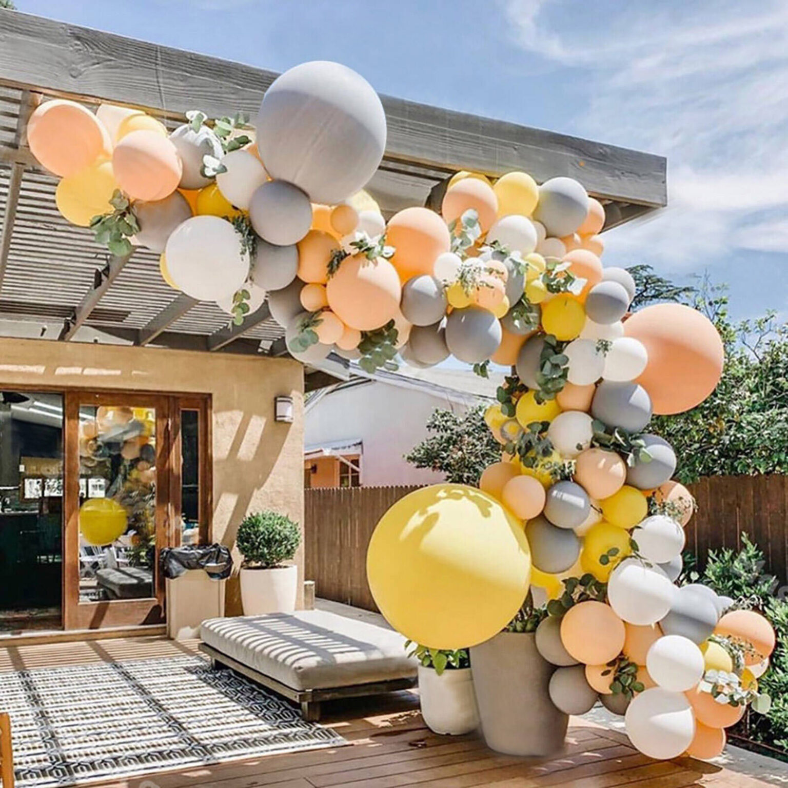Balloon Garland - Party Decoration Ideas by a Professional