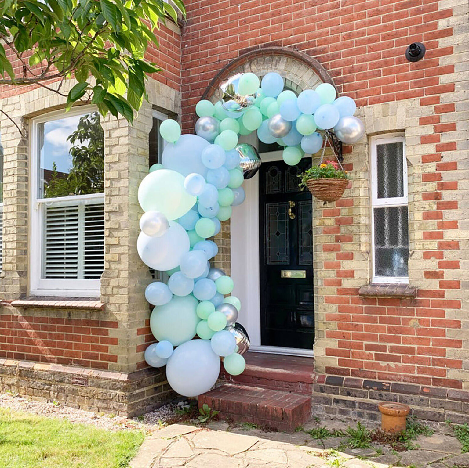 Balloon Garland - Party Decoration Ideas by a Professional