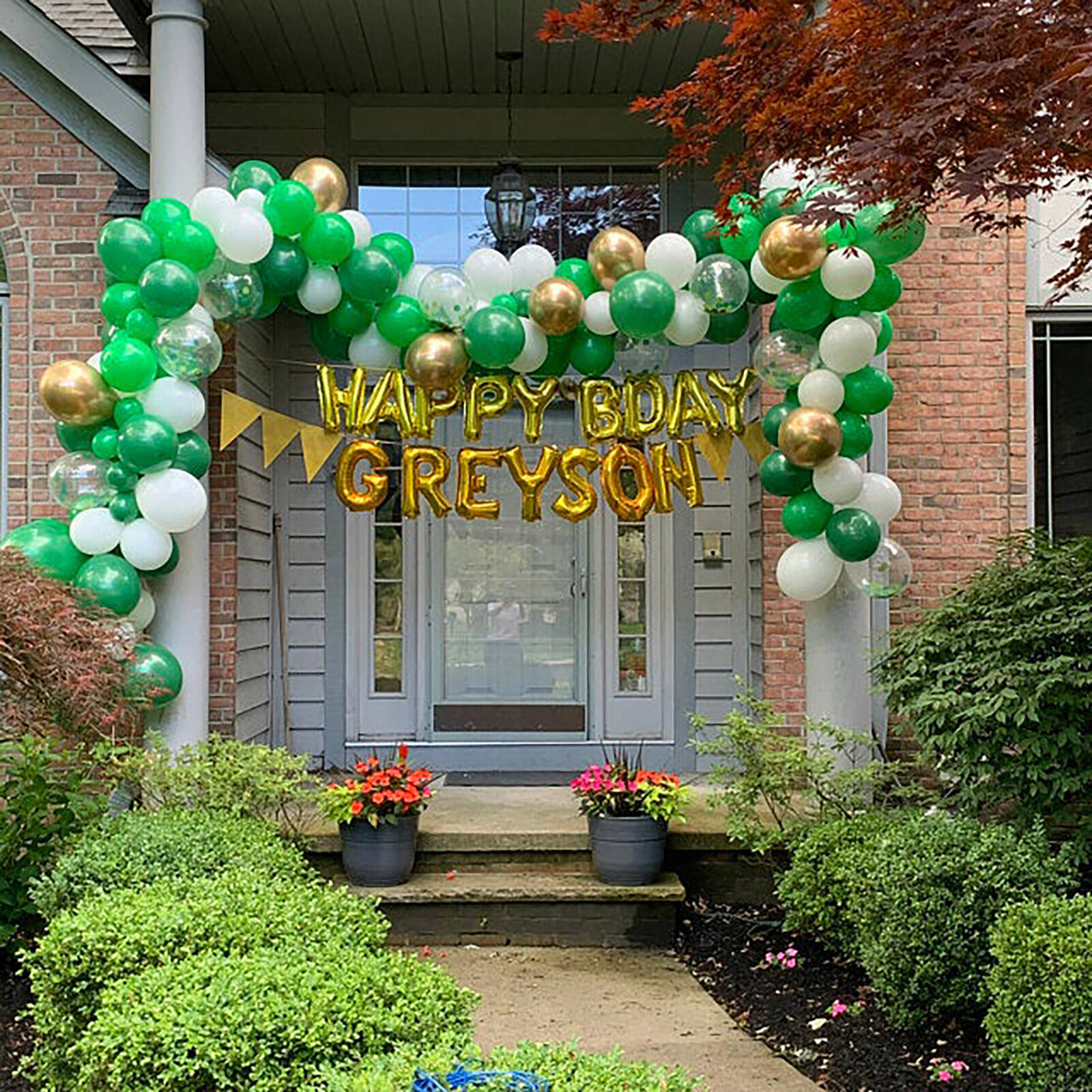 Balloon Garland - Party Decoration Ideas by a Professional
