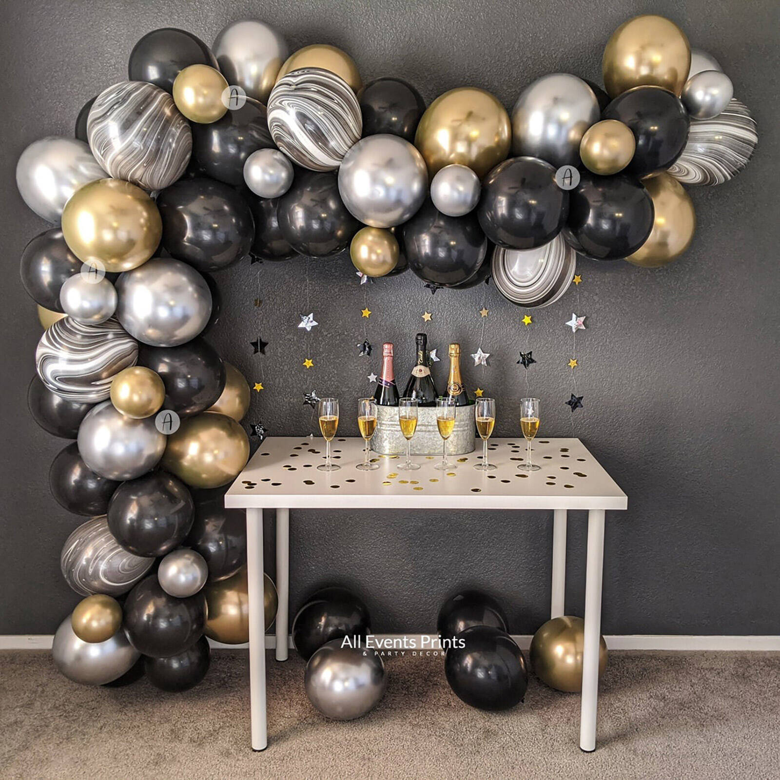 Balloon Garlands | Party Decoration Ideas by a Pro