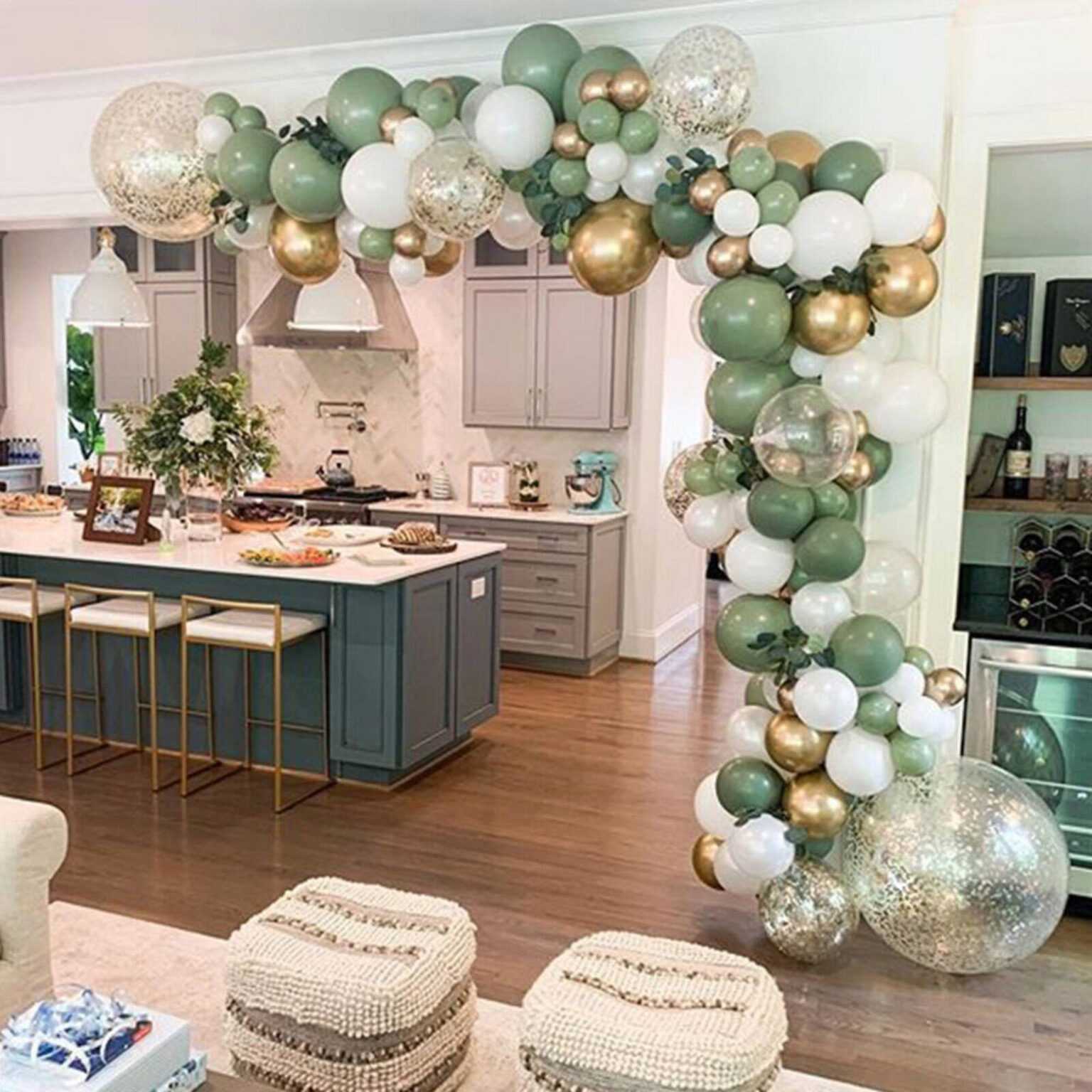 Balloon Garlands | Party Decoration Ideas by a Pro