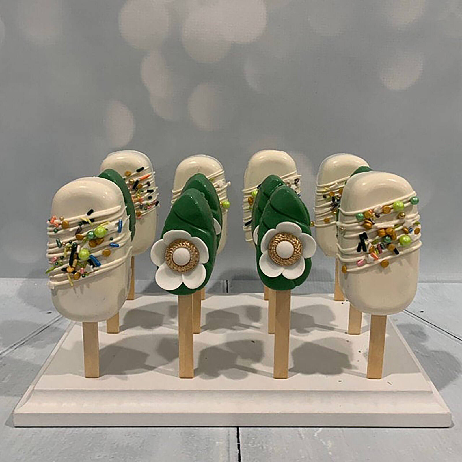 By a Pro: Cakesicle Stands | Dessert Table Display Standas