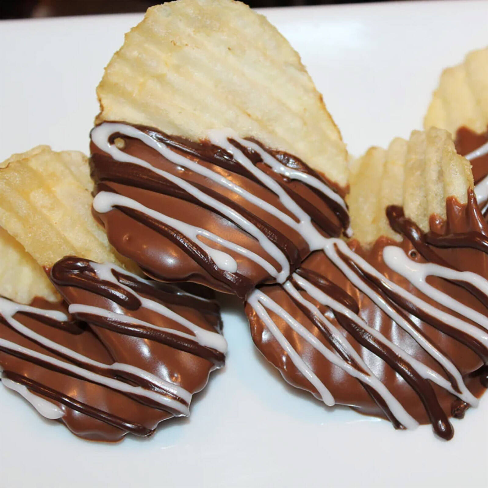 By a Pro: Chocolate Dipped Chips | Unusual Dessert Table Food