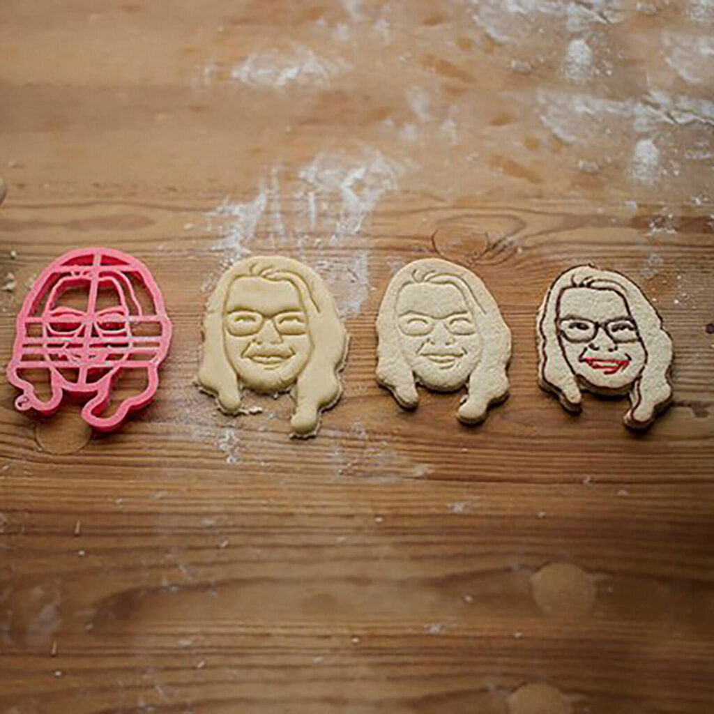 By a Pro: Custom Caricature Cookie Cutter | Dessert Table Food