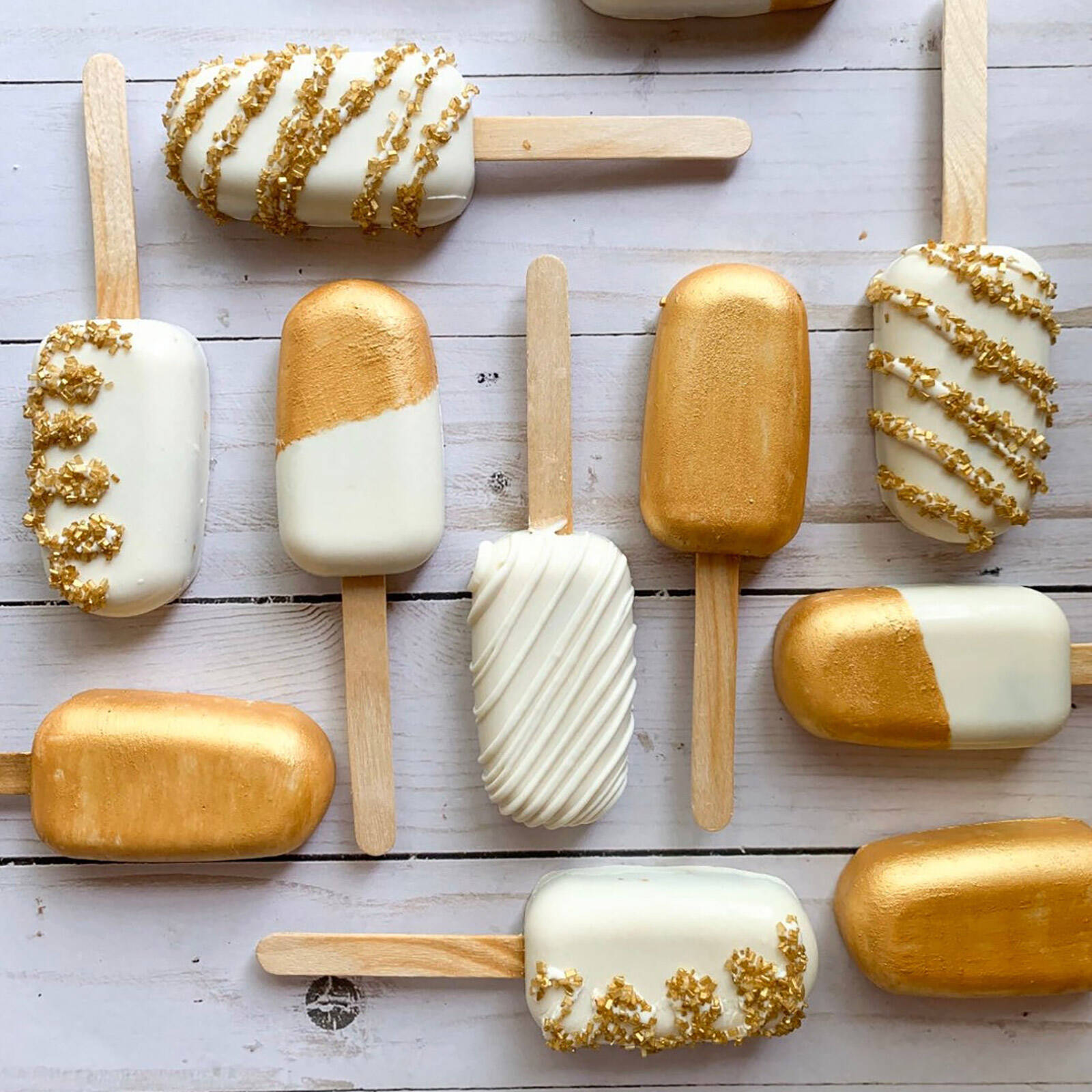 By a Pro: Decorated Cakesicles | Eye-Catching Dessert Table Treats