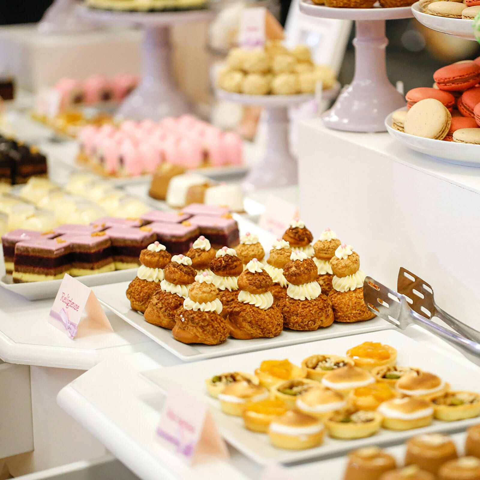 By a Pro: Dessert Table Layout Tips by a Professional Planner