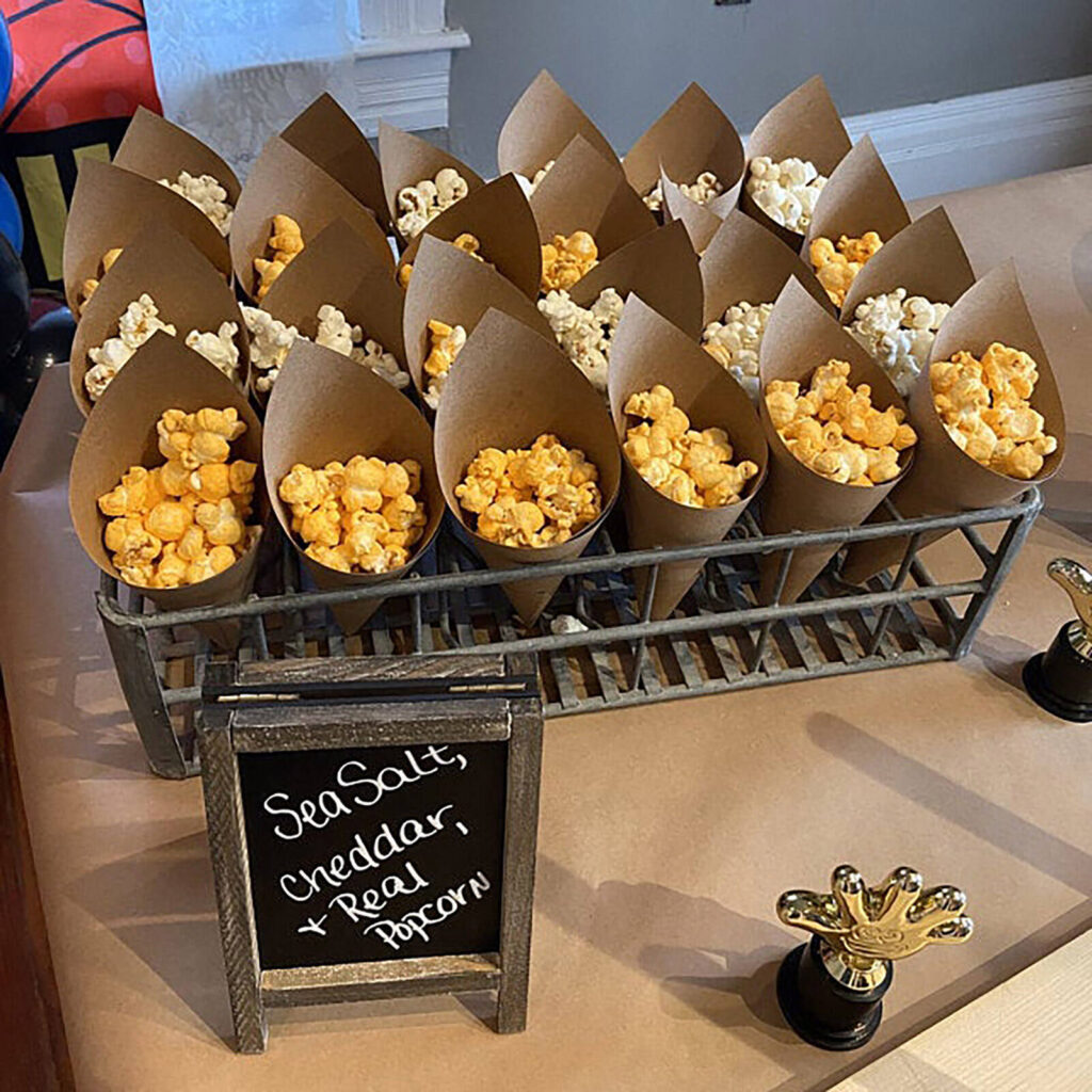 By a Pro: Disposable Food Cones | Dessert Table Presentation