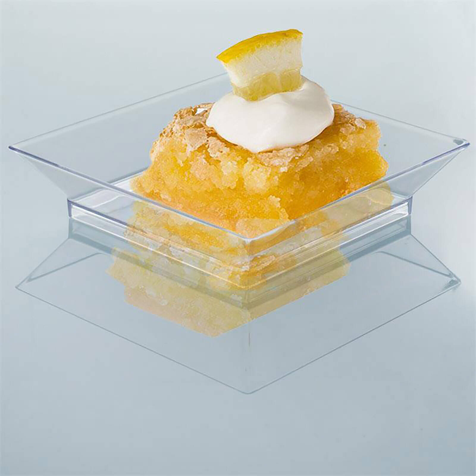 By a Pro: Disposable Mini Tasting Plates | Dessert Table Presentation