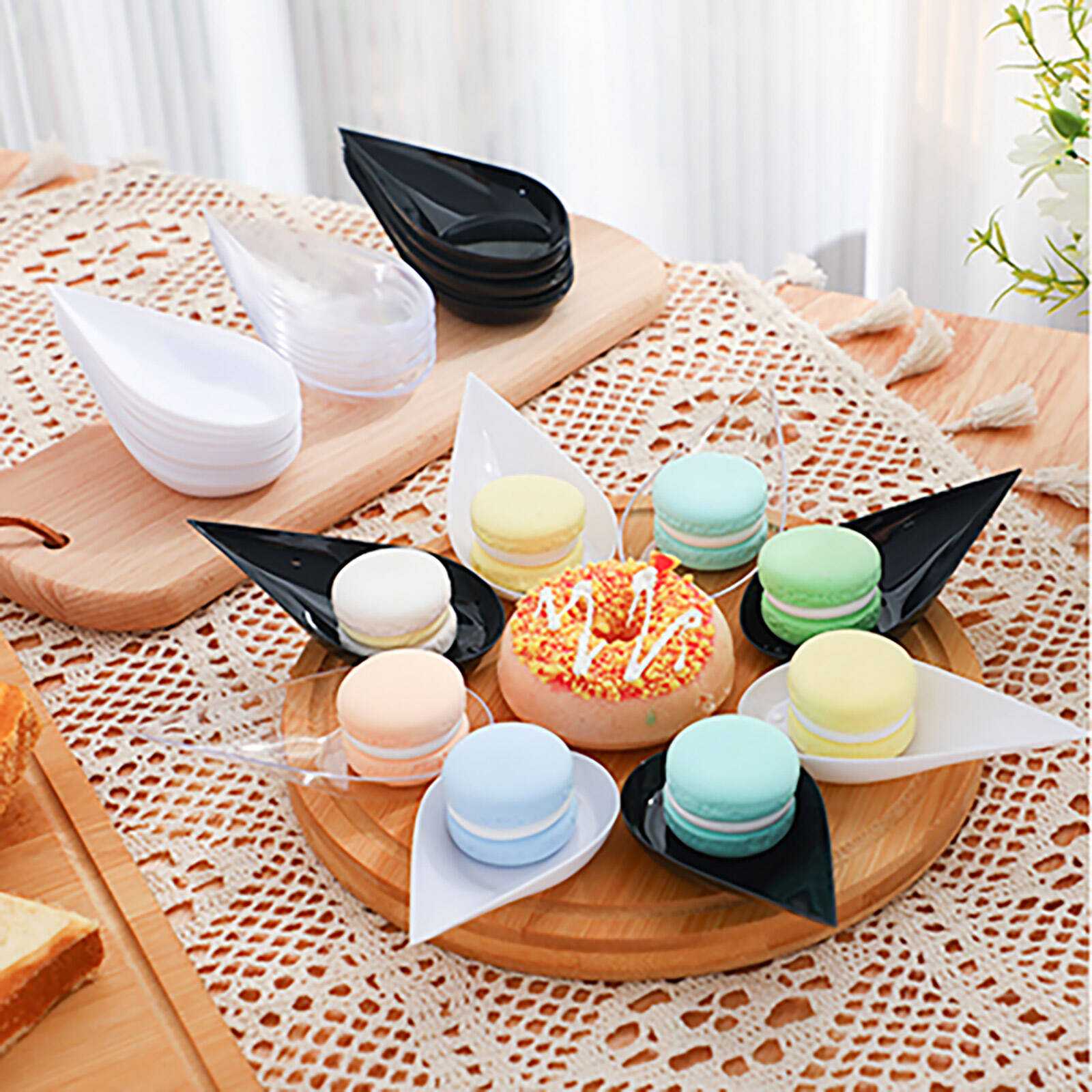 By a Pro: Disposable Tasting Spoons | Dessert Table Presentation