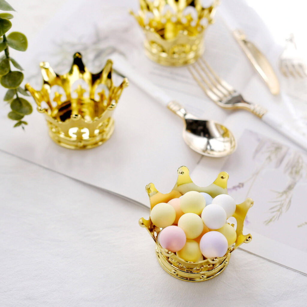 By a Pro: Novelty Mini Treat Containers | Dessert Table Styling