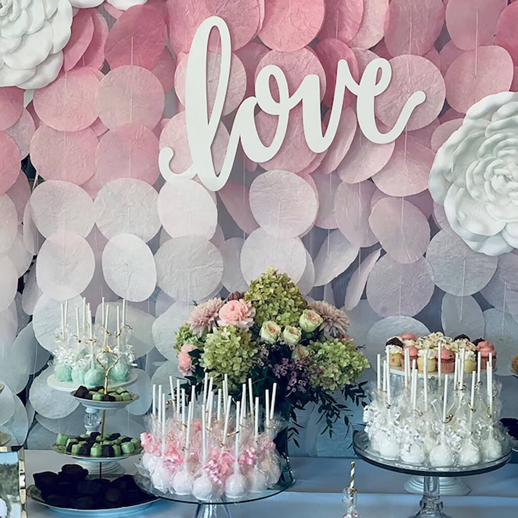 Paper Circle Garland Backdrops | Party Ideas by a Pro