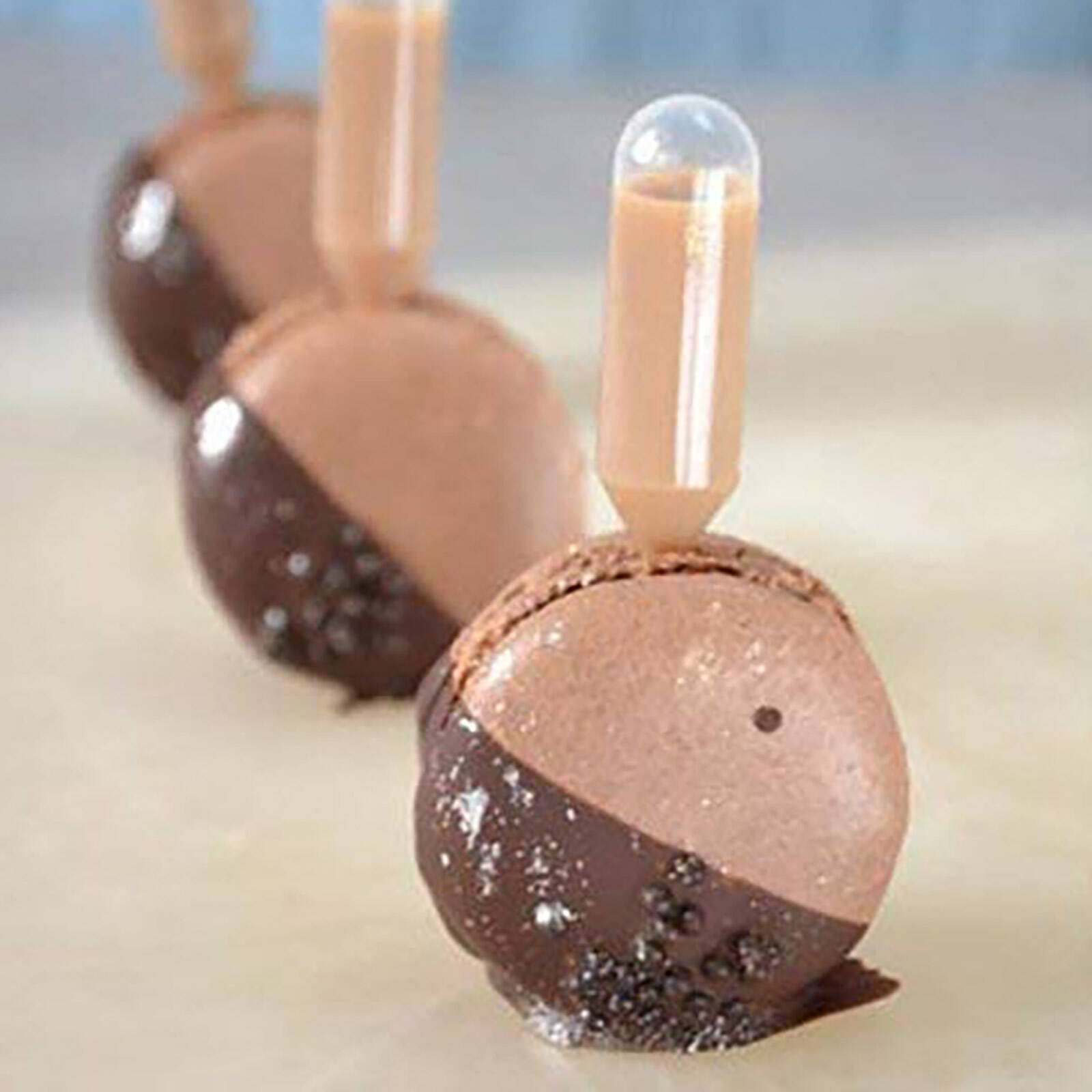 By a Pro: Disposable Food Pipettes | Dessert Table Presentation
