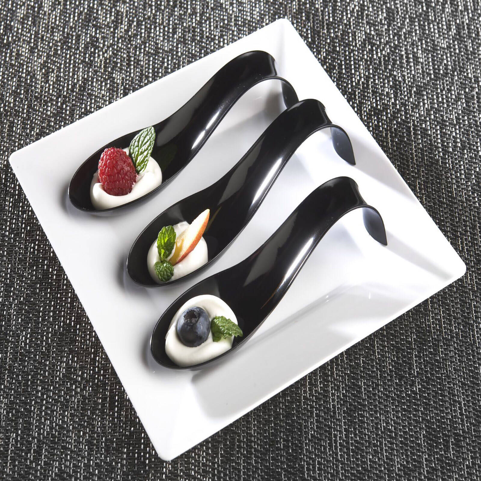 By a Pro: Disposable Party Serving Trays | Dessert Table Styling