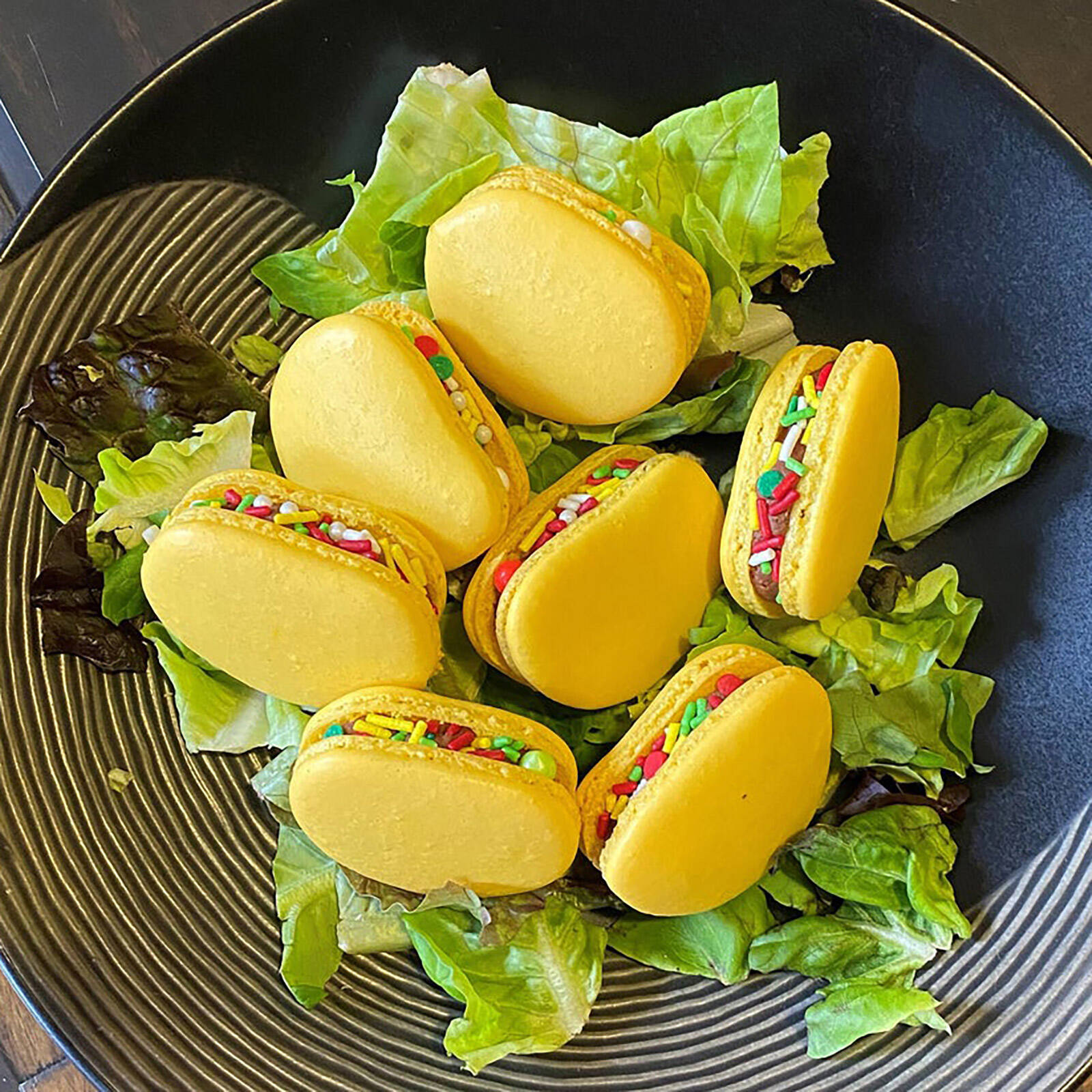 By a Pro: Themed Macarons | Eye-catching Dessert Table Treats